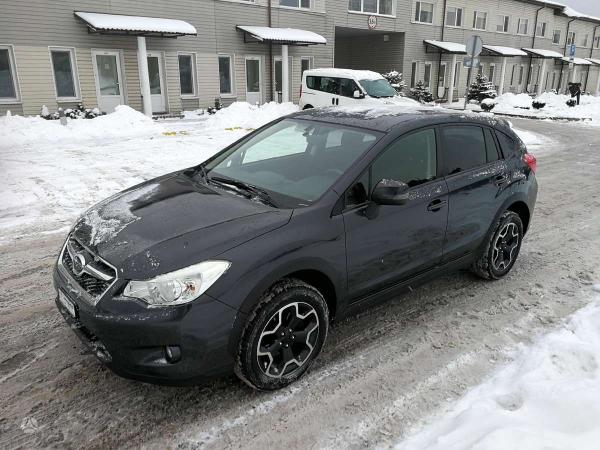 Pelēks Subaru XV 2012 Viļņa, ar dzinēja tilpumu 2.00 L un nobraukumu 230 tūkst. km par 7450 €, foto 6 vietnē AUTOMOTO.COM.LV