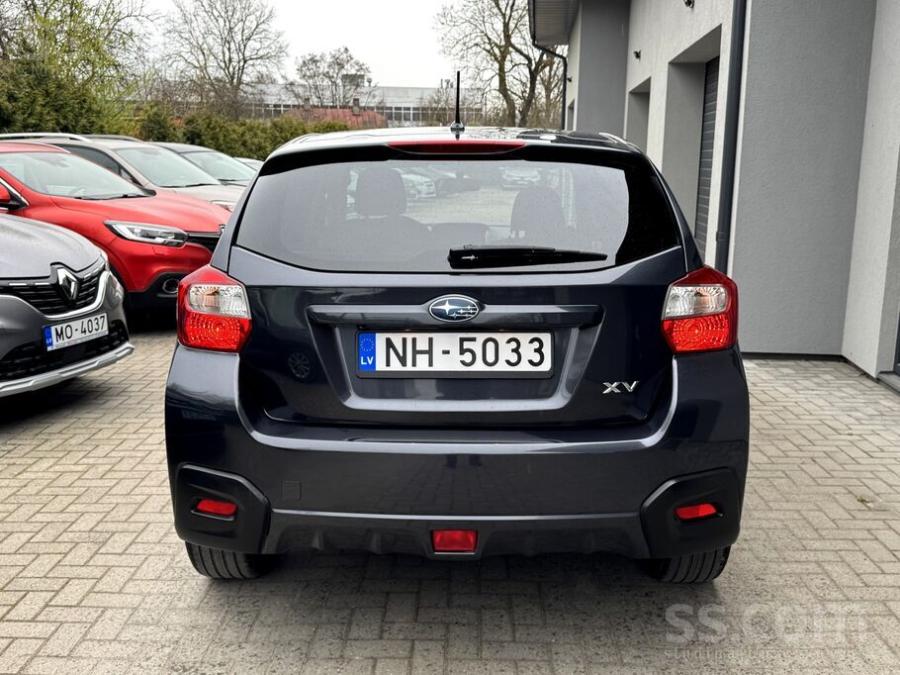 Pelēks Subaru XV 2012 Rīga, ar dzinēja tilpumu 2.00 L un nobraukumu 207 tūkst. km par 8000 €, foto 6 vietnē AUTOMOTO.COM.LV