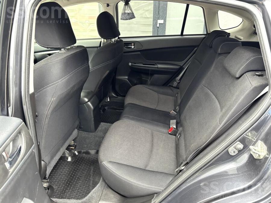 Pelēks Subaru XV 2012 Rīga, ar dzinēja tilpumu 2.00 L un nobraukumu 207 tūkst. km par 8000 €, foto 16 vietnē AUTOMOTO.COM.LV