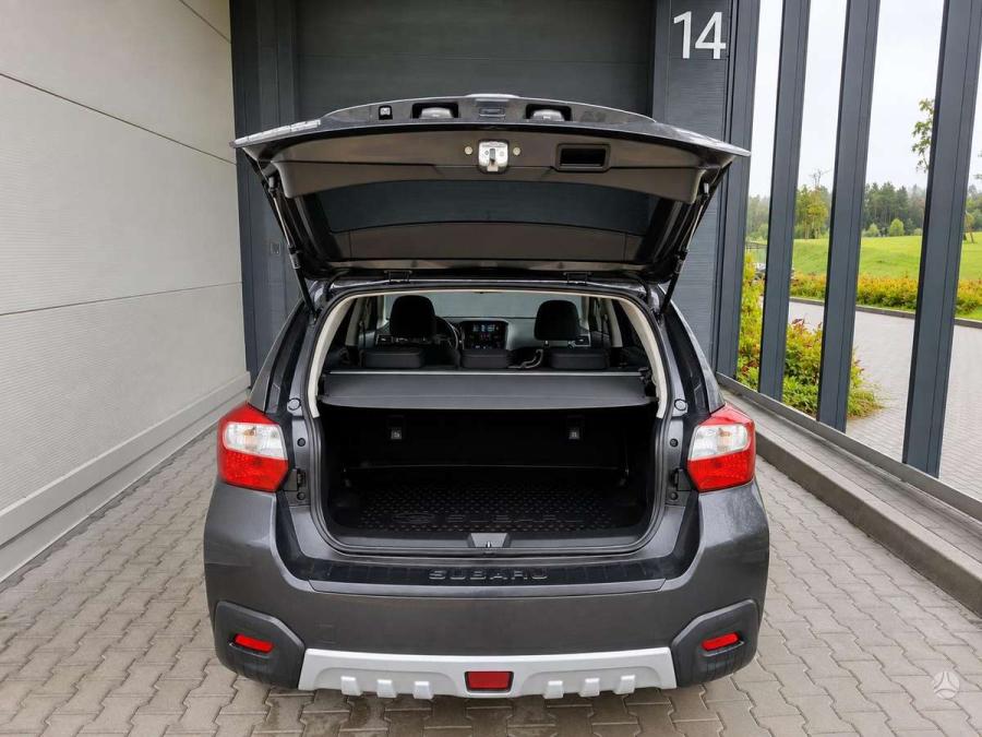 Pelēks Subaru XV 2012 Viļņa, ar dzinēja tilpumu 2.00 L un nobraukumu 201 tūkst. km par 6950 €, foto 8 vietnē AUTOMOTO.COM.LV