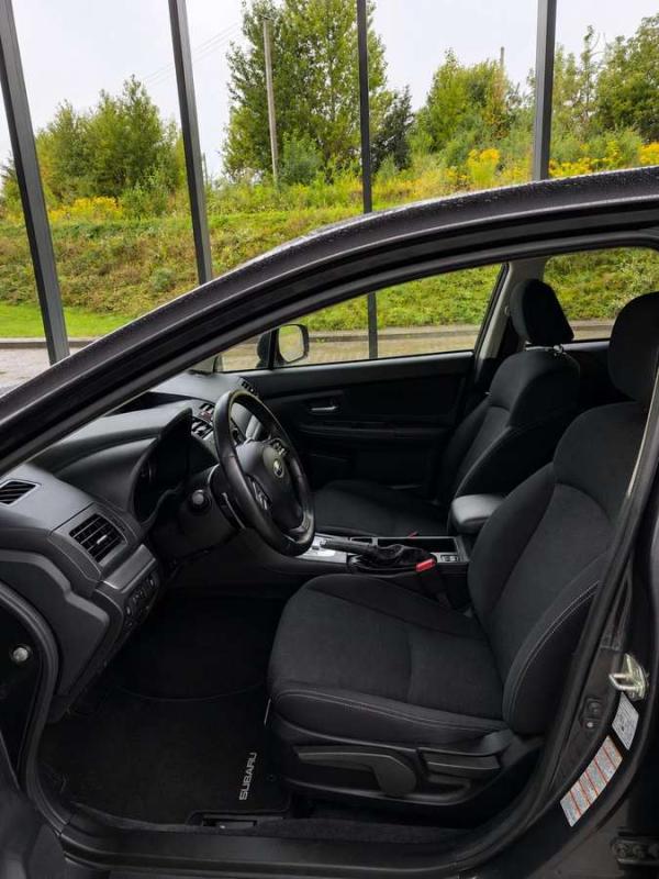 Grey Subaru XV 2012 in Vilnius, with an engine capacity of 2.00 L and mileage of 201 thousand km for 6950 €, photo 8 on AUTOMOTO.COM.LV