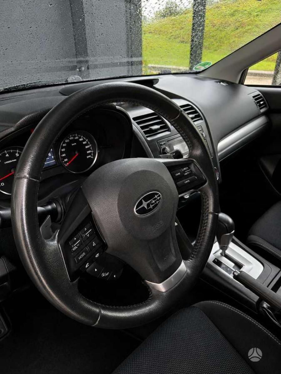 Pelēks Subaru XV 2012 Viļņa, ar dzinēja tilpumu 2.00 L un nobraukumu 201 tūkst. km par 6950 €, foto 14 vietnē AUTOMOTO.COM.LV