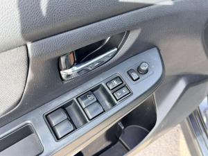 Grey Subaru XV 2012 in Panevezys, with an engine capacity of 1.60 L and mileage of 269 thousand km for 4900 €, photo 12 on AUTOMOTO.COM.LV