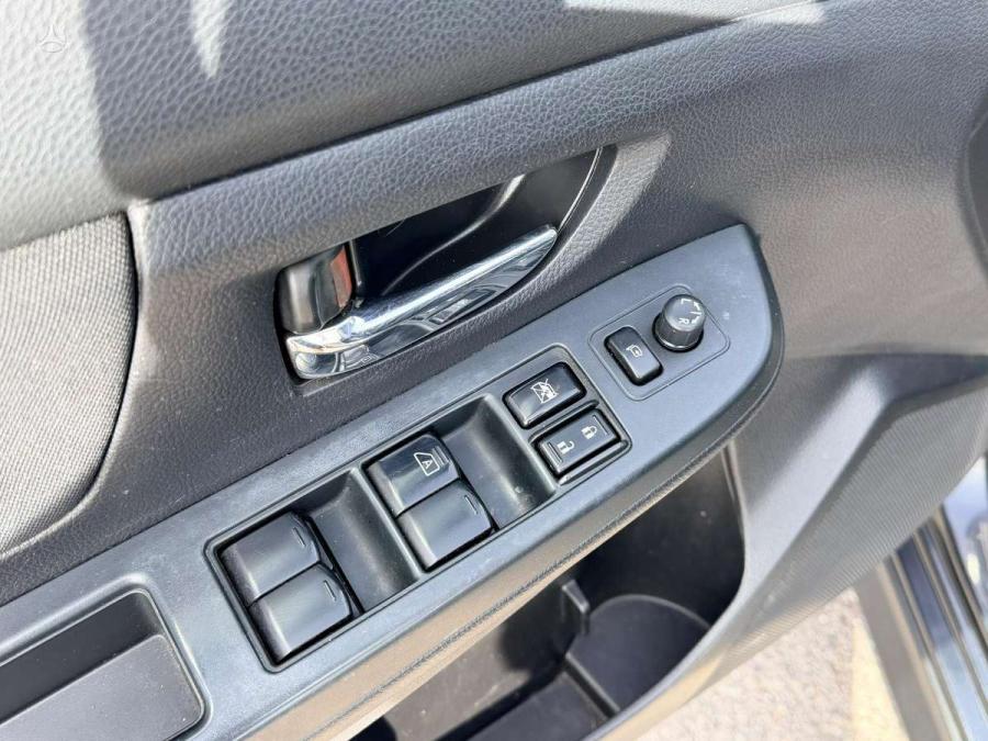Grey Subaru XV 2012 in Panevezys, with an engine capacity of 1.60 L and mileage of 269 thousand km for 4900 €, photo 12 on AUTOMOTO.COM.LV