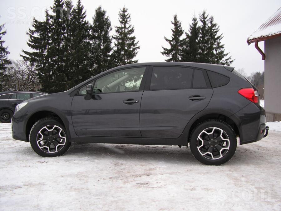 Grey Subaru XV 2013 in Riga, with an engine capacity of 2.00 L and mileage of 0 thousand km for 9950 €, photo 4 on AUTOMOTO.COM.LV