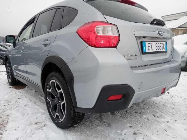Pelēks Subaru XV 2014 Utena, ar dzinēja tilpumu 2.00 L un nobraukumu 205 tūkst. km par 5300 €, foto 3 vietnē AUTOMOTO.COM.LV