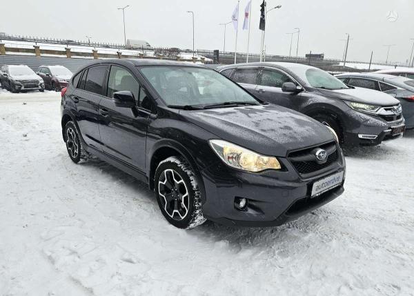 Pelēks Subaru XV 2014 Viļņa, ar dzinēja tilpumu 2.00 L un nobraukumu 127 tūkst. km par 10290 €, foto 2 vietnē AUTOMOTO.COM.LV