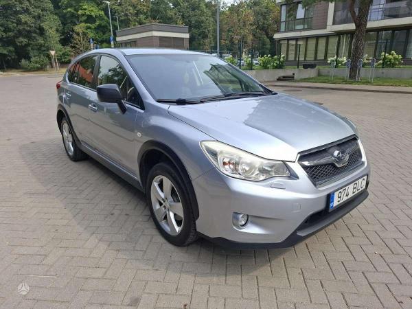 Grey Subaru XV 2014 in Vilnius, with an engine capacity of 1.60 L and mileage of 237 thousand km for 5900 €, photo 3 on AUTOMOTO.COM.LV