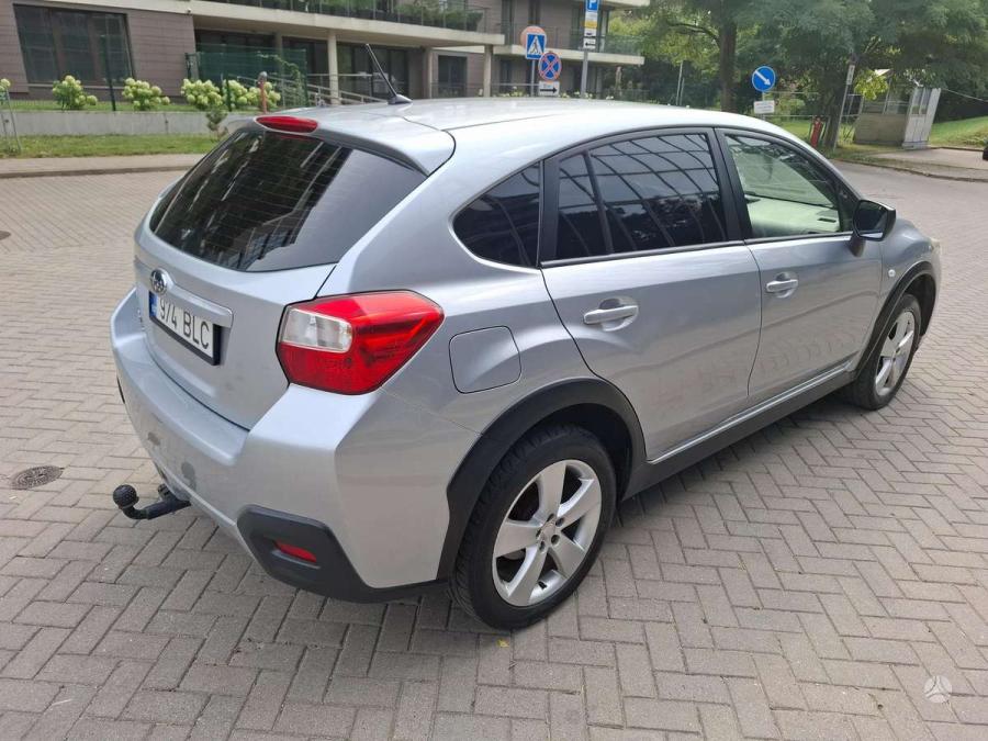 Pelēks Subaru XV 2014 Viļņa, ar dzinēja tilpumu 1.60 L un nobraukumu 237 tūkst. km par 5900 €, foto 6 vietnē AUTOMOTO.COM.LV