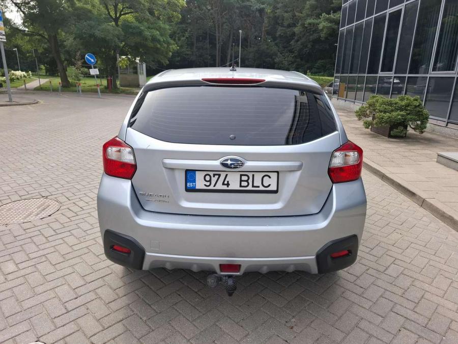 Pelēks Subaru XV 2014 Viļņa, ar dzinēja tilpumu 1.60 L un nobraukumu 237 tūkst. km par 5900 €, foto 7 vietnē AUTOMOTO.COM.LV