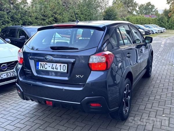 Subaru XV 2014 Rīga vietnē Pelēks Subaru XV 2014 Rīga, ar dzinēja tilpumu 2.00 L un nobraukumu 219 tūkst. km par 6500 €, foto 4 vietnē AUTOMOTO.COM.LV