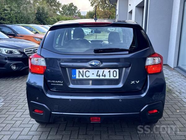 Subaru XV 2014 Rīga vietnē Pelēks Subaru XV 2014 Rīga, ar dzinēja tilpumu 2.00 L un nobraukumu 219 tūkst. km par 6500 €, foto 6 vietnē AUTOMOTO.COM.LV
