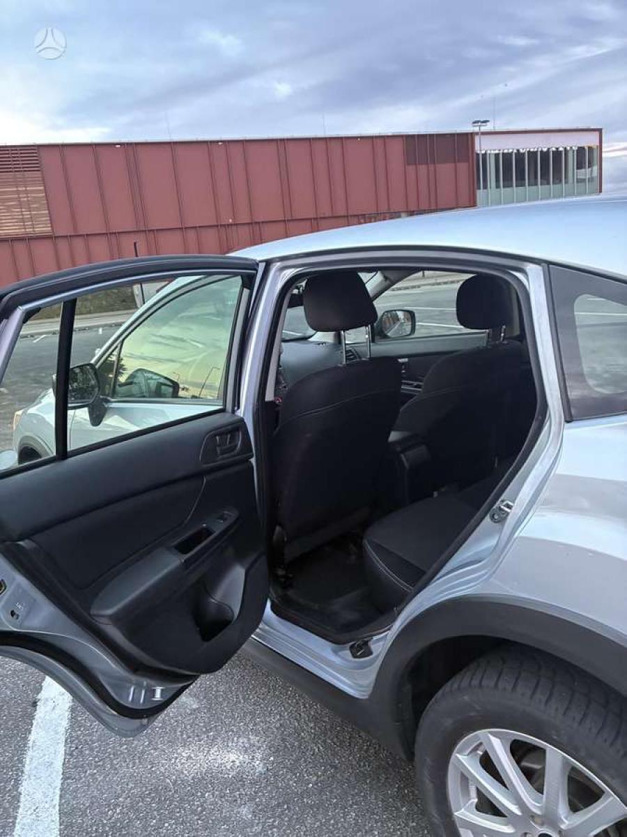 Grey Subaru XV 2015 in Taurage, with an engine capacity of 2.00 L and mileage of 138 thousand km for 5500 €, photo 9 on AUTOMOTO.COM.LV