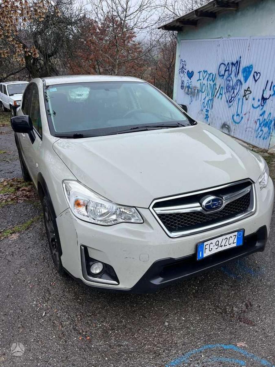 Pelēks Subaru XV 2017 Ukmergė, ar dzinēja tilpumu 1.60 L un nobraukumu 215 tūkst. km par 4650 €, foto 4 vietnē AUTOMOTO.COM.LV