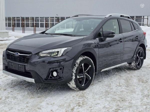 Grey Subaru XV 2018 in Rokiskis, with an engine capacity of 1.60 L and mileage of 94 thousand km for 10250 €, photo 1 on AUTOMOTO.COM.LV