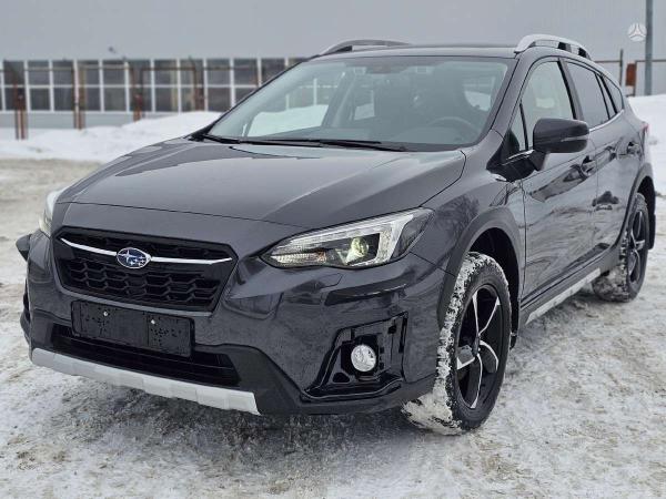 Grey Subaru XV 2018 in Rokiskis, with an engine capacity of 1.60 L and mileage of 94 thousand km for 10250 €, photo 5 on AUTOMOTO.COM.LV