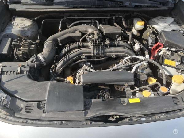 Grey Subaru XV 2018 in Vilnius, with an engine capacity of 2.00 L and mileage of 135 thousand km for 16200 €, photo 9 on AUTOMOTO.COM.LV