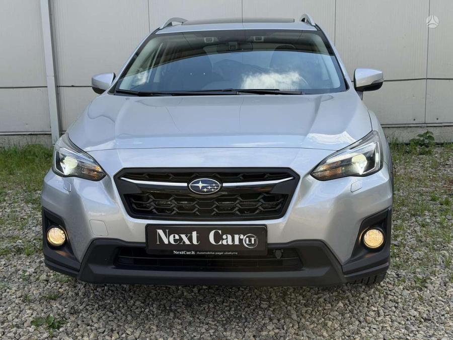 Grey Subaru XV 2018 in Kaunas, with an engine capacity of 2.00 L and mileage of 236 thousand km for 12900 €, photo 3 on AUTOMOTO.COM.LV