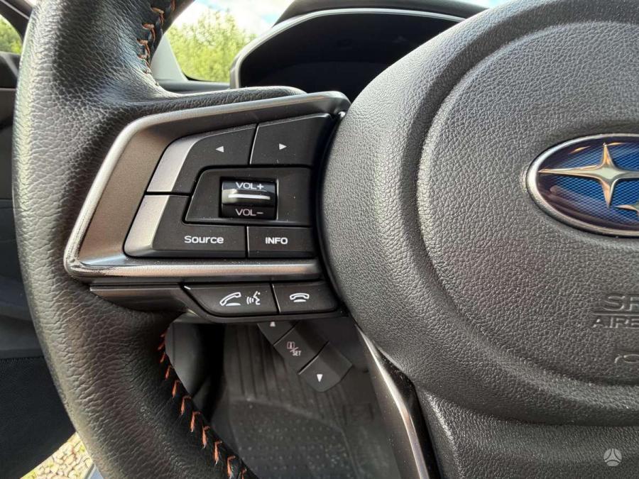 Grey Subaru XV 2018 in Kaunas, with an engine capacity of 2.00 L and mileage of 236 thousand km for 12900 €, photo 13 on AUTOMOTO.COM.LV
