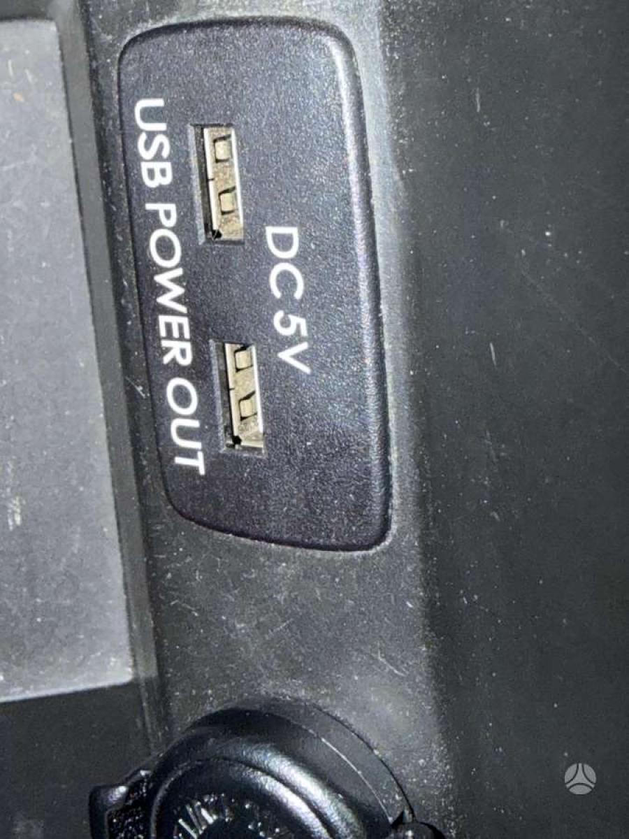 Grey Subaru XV 2018 in Kaunas, with an engine capacity of 2.00 L and mileage of 236 thousand km for 12900 €, photo 21 on AUTOMOTO.COM.LV