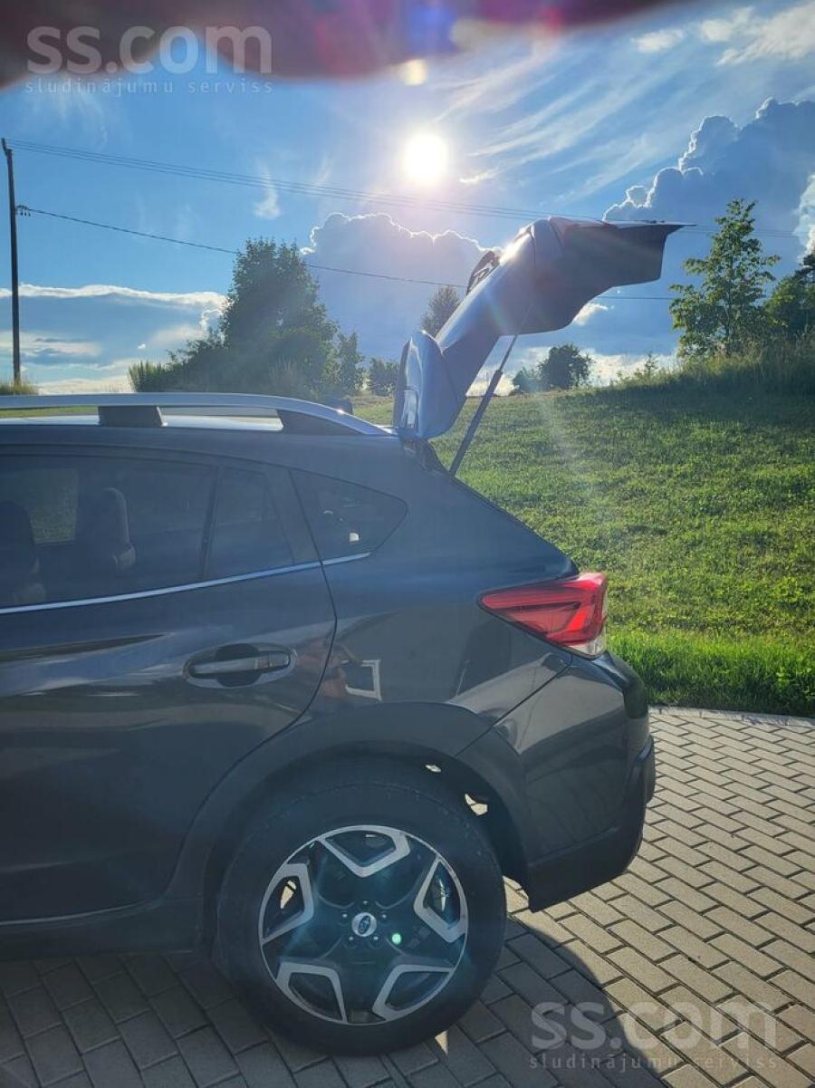 Grey Subaru XV 2018 in Riga, with an engine capacity of 2.00 L and mileage of 149 thousand km for 12500 €, photo 9 on AUTOMOTO.COM.LV