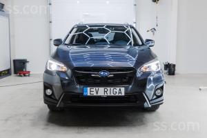 Grey Subaru XV 2018 in Riga, with an engine capacity of 2.00 L and mileage of 149 thousand km for 13490 €, photo 3 on AUTOMOTO.COM.LV
