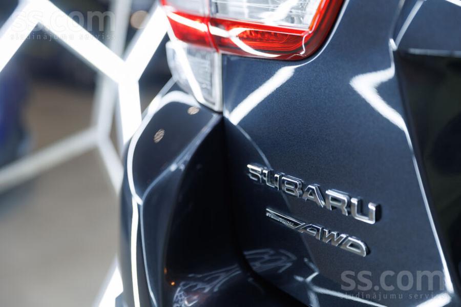 Grey Subaru XV 2018 in Riga, with an engine capacity of 2.00 L and mileage of 149 thousand km for 13490 €, photo 9 on AUTOMOTO.COM.LV