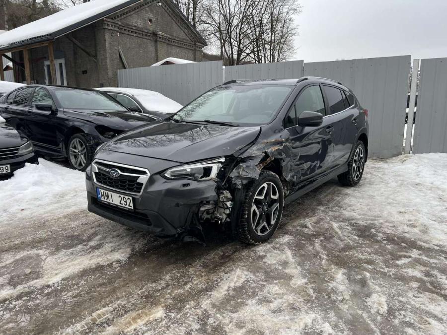 Pelēks Subaru XV 2022 Kauņa, ar dzinēja tilpumu 2.00 L un nobraukumu 123 tūkst. km par 8900 €, foto 2 vietnē AUTOMOTO.COM.LV