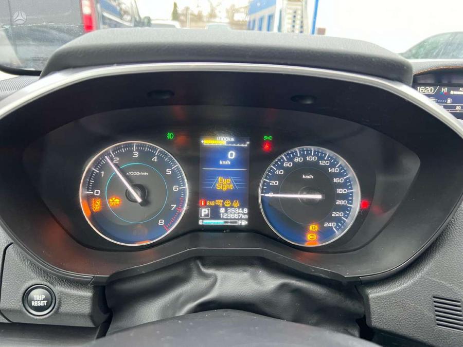 Pelēks Subaru XV 2022 Kauņa, ar dzinēja tilpumu 2.00 L un nobraukumu 123 tūkst. km par 8900 €, foto 35 vietnē AUTOMOTO.COM.LV