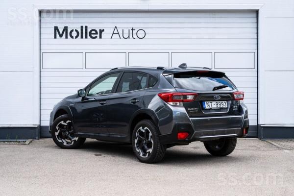 Grey Subaru XV 2024 in Riga, with an engine capacity of 2.00 L and mileage of 76 thousand km for 22950 €, photo 4 on AUTOMOTO.COM.LV