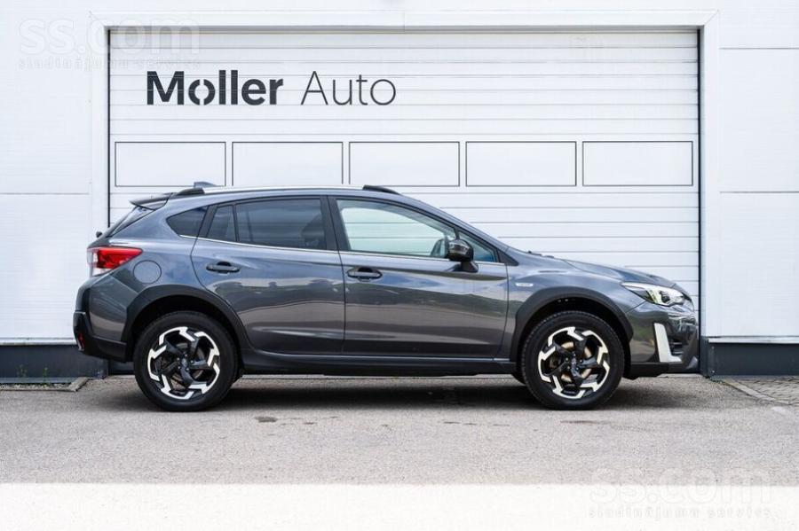 Grey Subaru XV 2024 in Riga, with an engine capacity of 2.00 L and mileage of 76 thousand km for 22950 €, photo 6 on AUTOMOTO.COM.LV