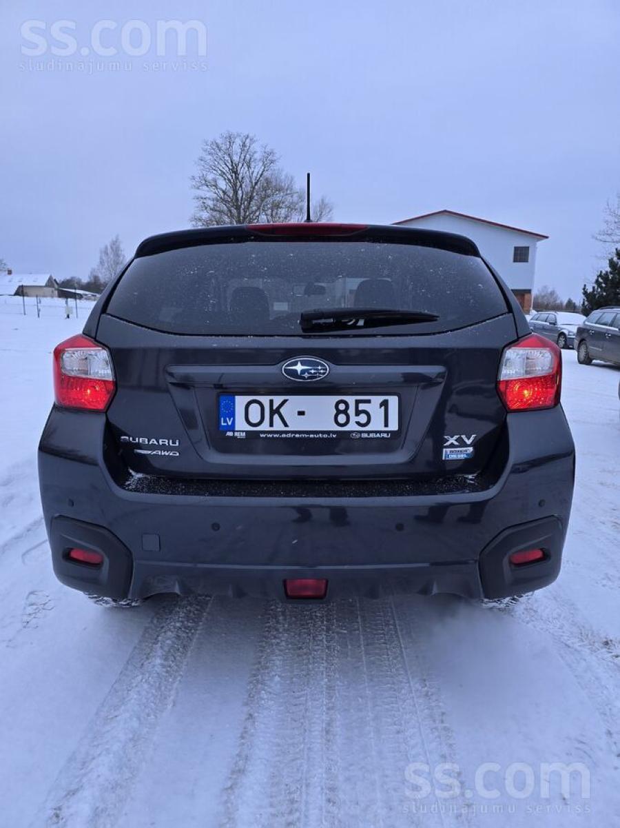 Grey Subaru XV 2012 in Cesis, with an engine capacity of 2.00 L and mileage of 198 thousand km for 9200 €, photo 4 on AUTOMOTO.COM.LV