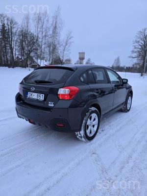 Grey Subaru XV 2012 in Cesis, with an engine capacity of 2.00 L and mileage of 198 thousand km for 9200 €, photo 5 on AUTOMOTO.COM.LV