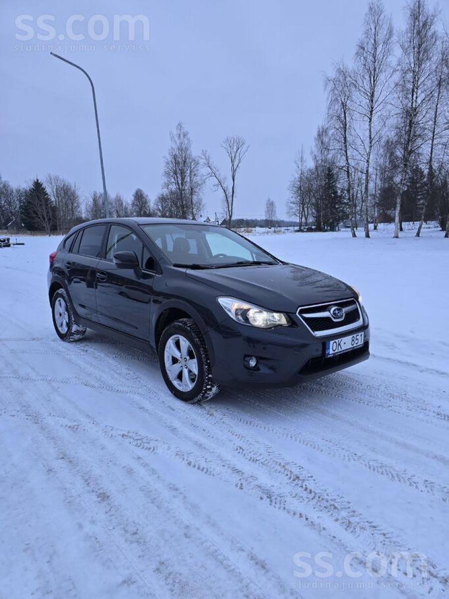 Grey Subaru XV 2012 in Cesis, with an engine capacity of 2.00 L and mileage of 198 thousand km for 9200 €, photo 7 on AUTOMOTO.COM.LV