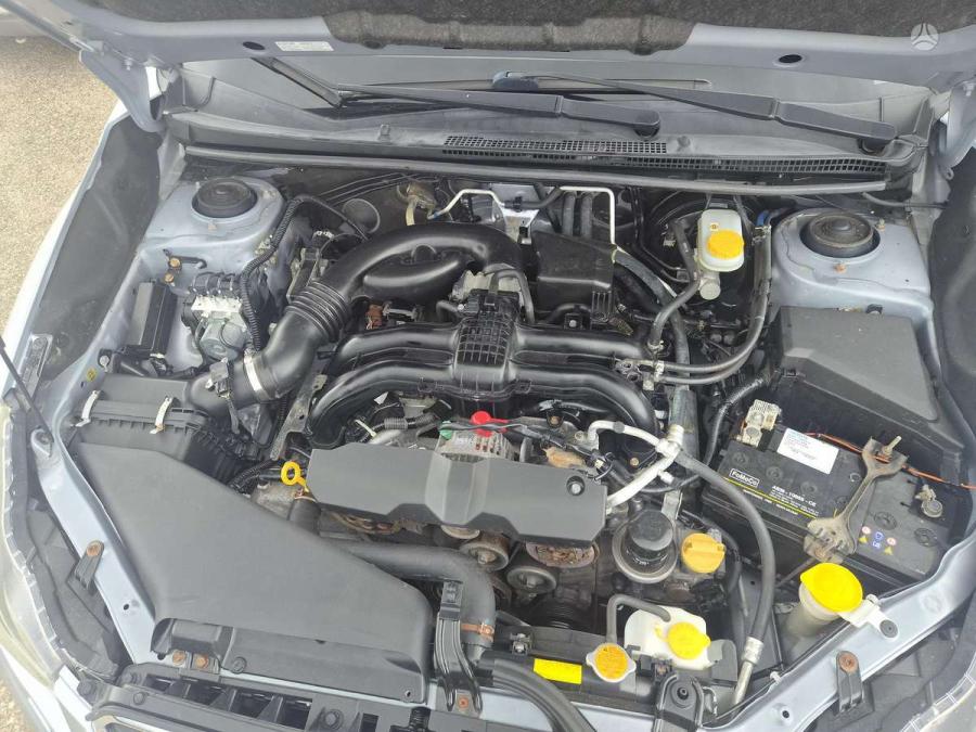 Pelēks Subaru XV 2012 Utena, ar dzinēja tilpumu 2.00 L un nobraukumu 185 tūkst. km par 6750 €, foto 15 vietnē AUTOMOTO.COM.LV
