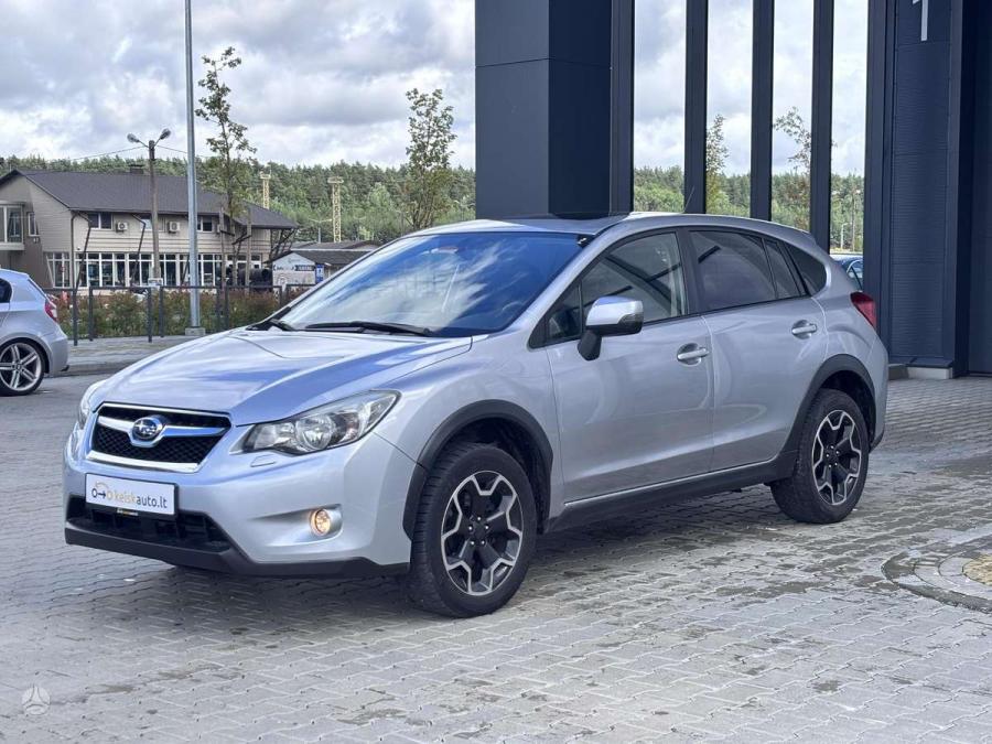 Pelēks Subaru XV 2013 Viļņa, ar dzinēja tilpumu 2.00 L un nobraukumu 273 tūkst. km par 6900 €, foto 3 vietnē AUTOMOTO.COM.LV