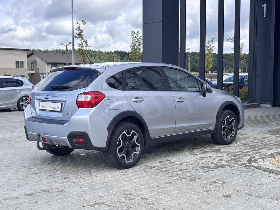 Pelēks Subaru XV 2013 Viļņa, ar dzinēja tilpumu 2.00 L un nobraukumu 273 tūkst. km par 6900 €, foto 7 vietnē AUTOMOTO.COM.LV