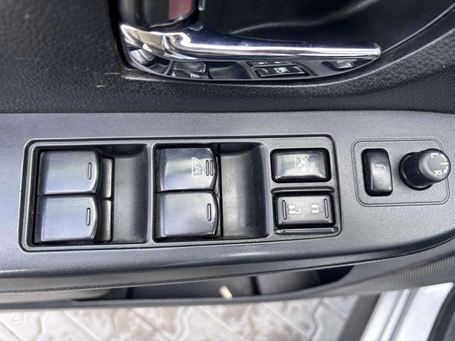 Pelēks Subaru XV 2013 Viļņa, ar dzinēja tilpumu 2.00 L un nobraukumu 273 tūkst. km par 6900 €, foto 16 vietnē AUTOMOTO.COM.LV