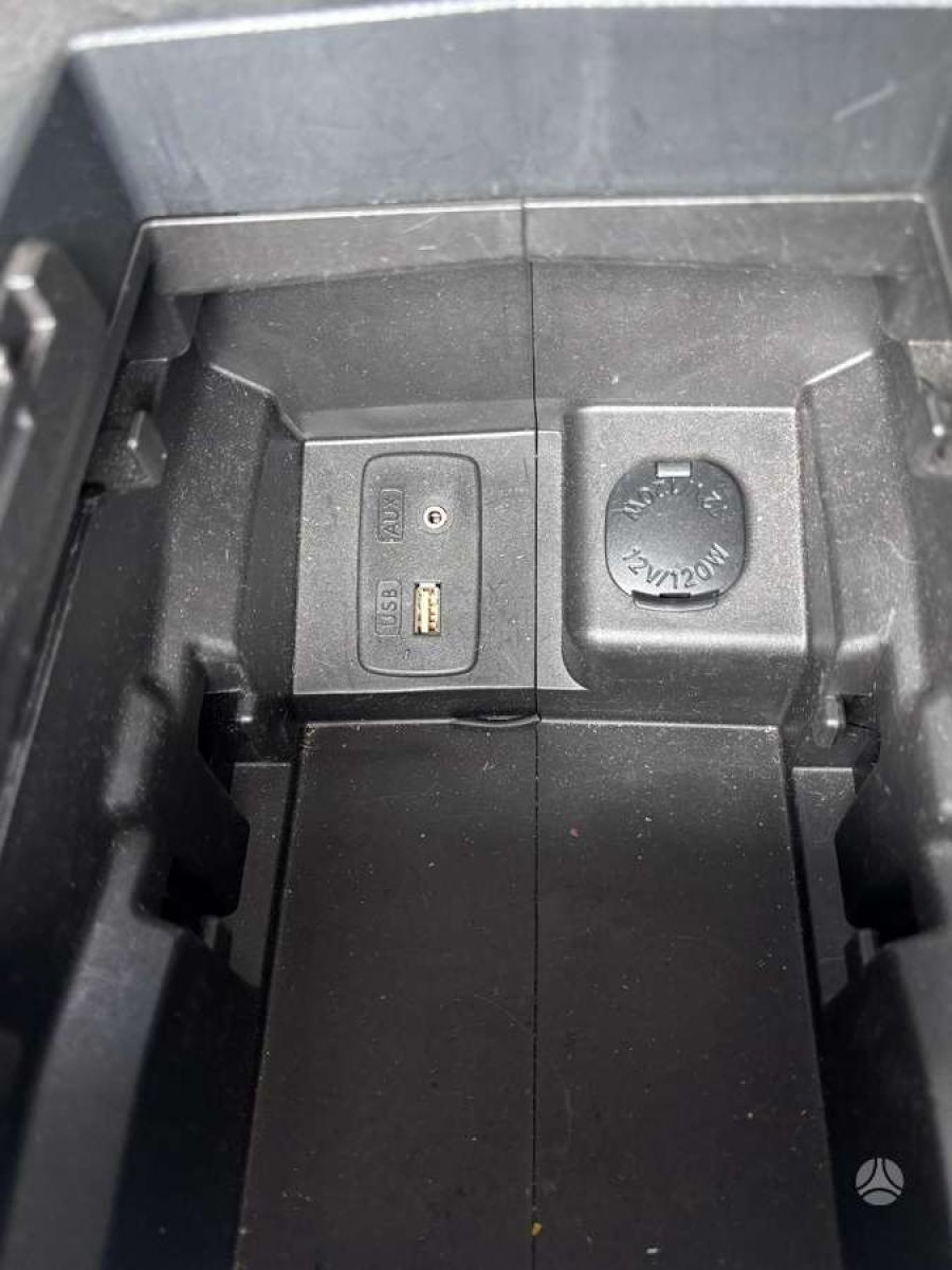 Pelēks Subaru XV 2013 Viļņa, ar dzinēja tilpumu 2.00 L un nobraukumu 273 tūkst. km par 6900 €, foto 27 vietnē AUTOMOTO.COM.LV