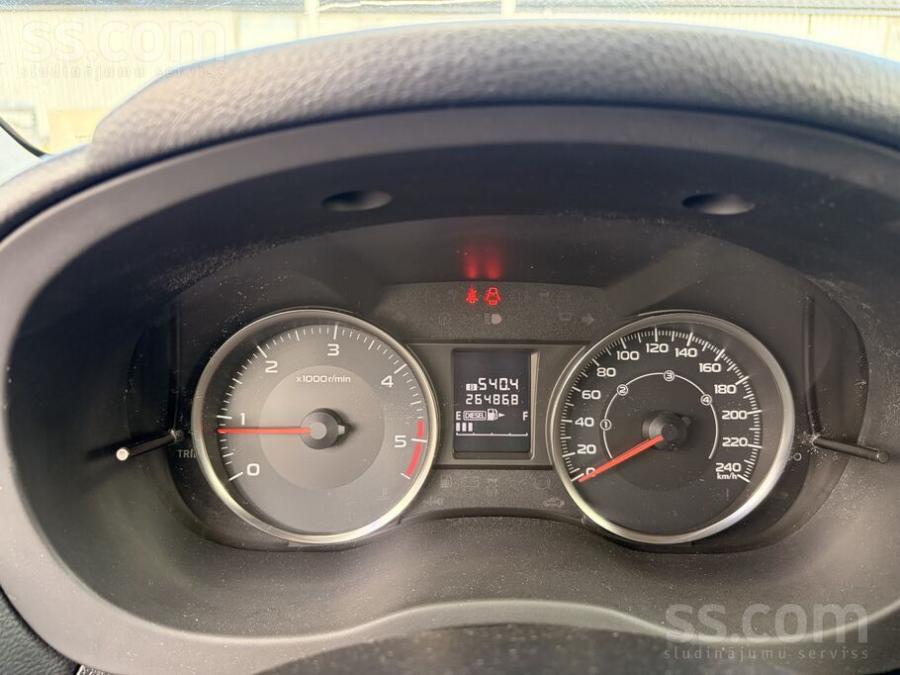 Pelēks Subaru XV 2013 Cēsis, ar dzinēja tilpumu 2.00 L un nobraukumu 265 tūkst. km par 4700 €, foto 8 vietnē AUTOMOTO.COM.LV