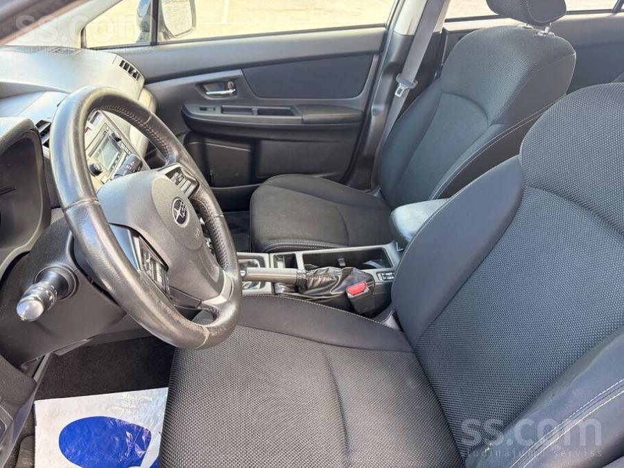 Pelēks Subaru XV 2013 Cēsis, ar dzinēja tilpumu 2.00 L un nobraukumu 265 tūkst. km par 4700 €, foto 9 vietnē AUTOMOTO.COM.LV