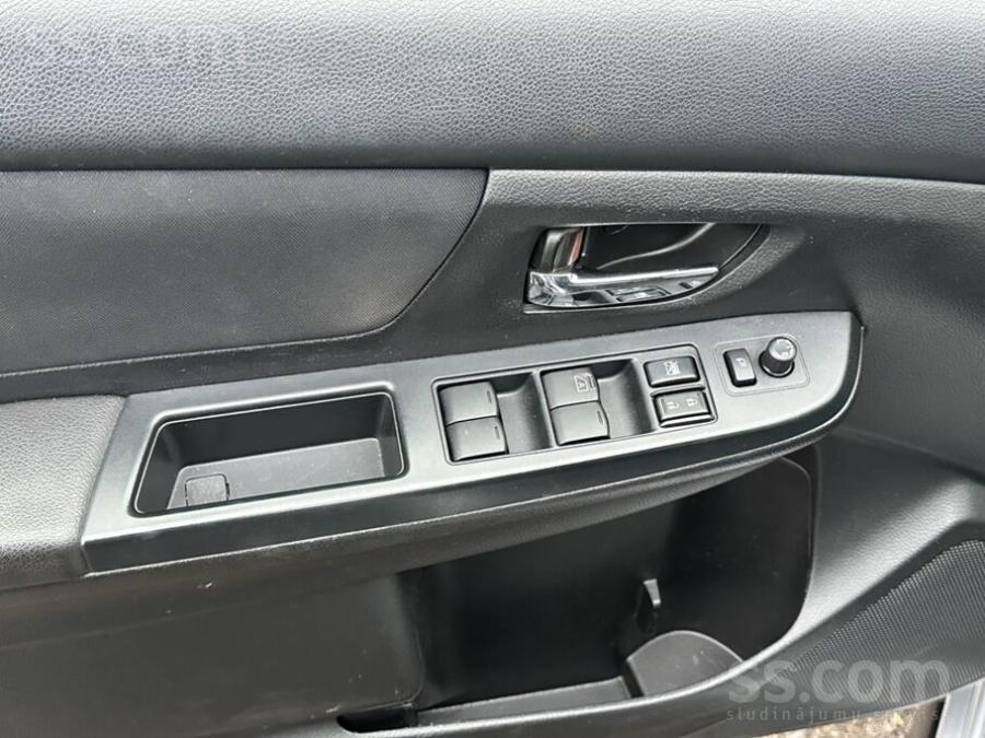 Pelēks Subaru XV 2015 Rīga, ar dzinēja tilpumu 2.00 L un nobraukumu 184 tūkst. km par 6200 €, foto 9 vietnē AUTOMOTO.COM.LV