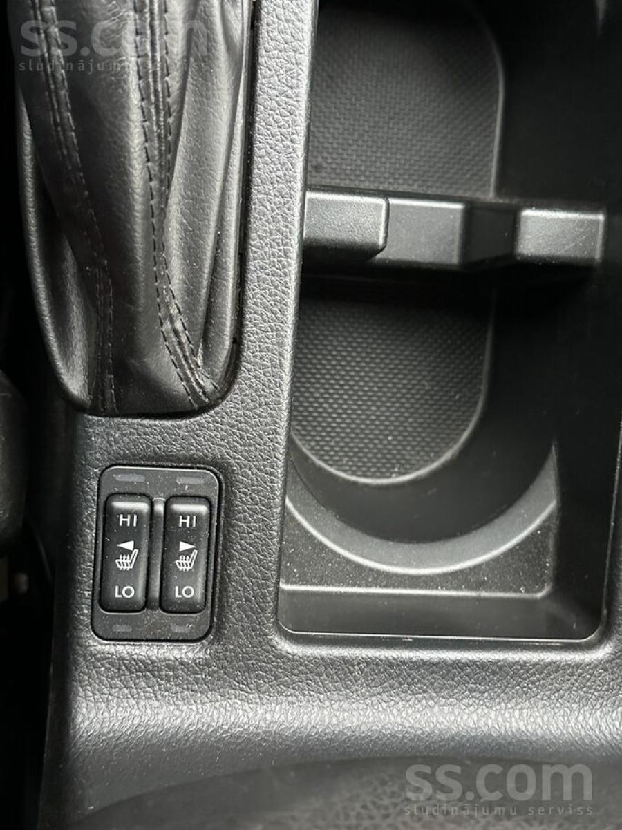 Pelēks Subaru XV 2015 Rīga, ar dzinēja tilpumu 2.00 L un nobraukumu 184 tūkst. km par 6200 €, foto 10 vietnē AUTOMOTO.COM.LV
