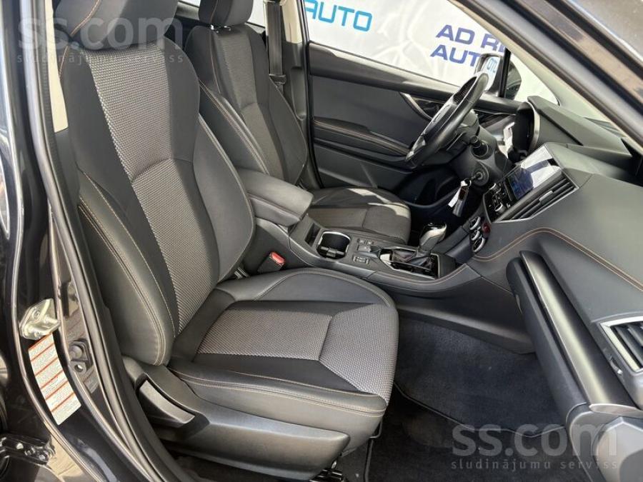 Grey Subaru XV 2018 in Riga, with an engine capacity of 2.00 L and mileage of 135 thousand km for 17000 €, photo 10 on AUTOMOTO.COM.LV