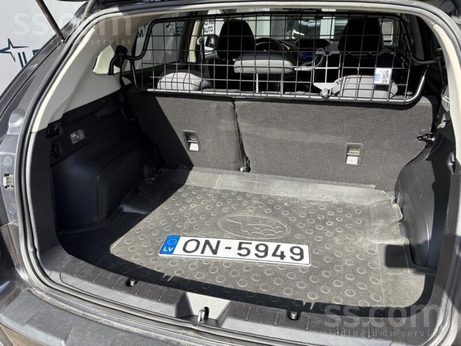 Grey Subaru XV 2018 in Riga, with an engine capacity of 2.00 L and mileage of 135 thousand km for 17000 €, photo 18 on AUTOMOTO.COM.LV
