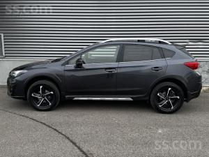 Grey Subaru XV 2019 in Riga, with an engine capacity of 1.60 L and mileage of 94 thousand km for 14900 €, photo 3 on AUTOMOTO.COM.LV