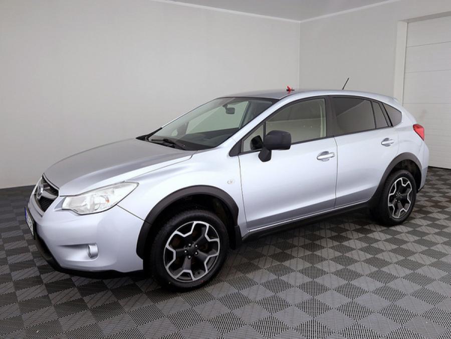 Grey Subaru XV 2012 in Tallinn, with an engine capacity of 2.00 L and mileage of 323 thousand km for 2399 €, photo 3 on AUTOMOTO.COM.LV