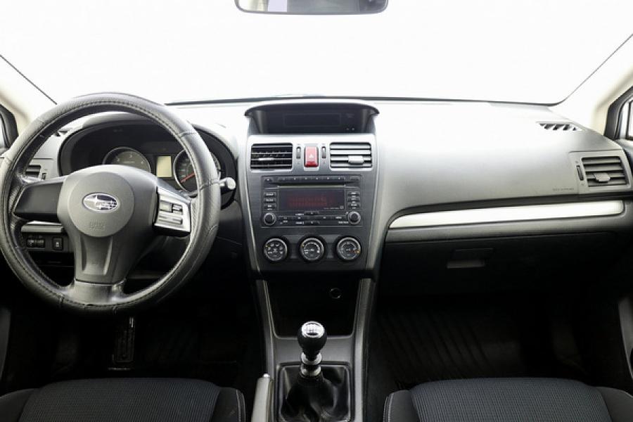 Grey Subaru XV 2012 in Tallinn, with an engine capacity of 2.00 L and mileage of 323 thousand km for 2399 €, photo 6 on AUTOMOTO.COM.LV