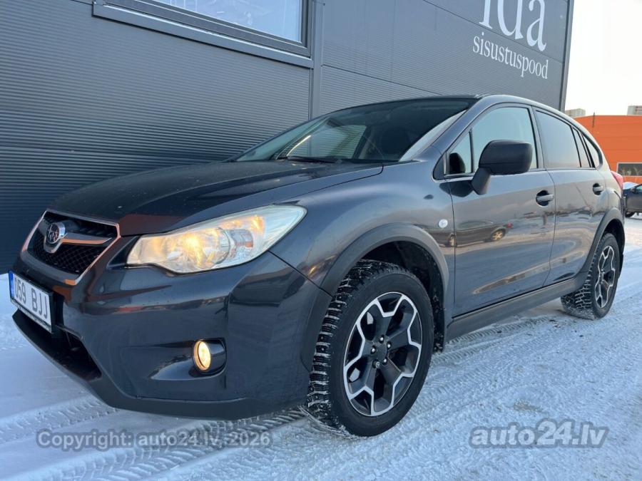 Pelēks Subaru XV 2013 Kuresāre, ar dzinēja tilpumu 1.60 L un nobraukumu 101 tūkst. km par 8290 €, foto 1 vietnē AUTOMOTO.COM.LV