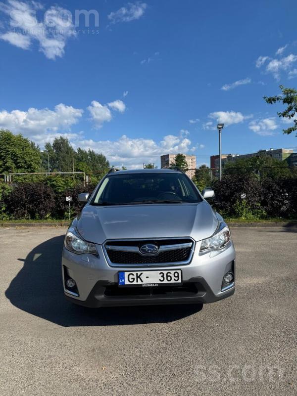 Subaru XV 2017 in Riga, with an engine capacity of 2.00 L and mileage of 114 thousand km for 13800 €, photo 2 on AUTOMOTO.COM.LV